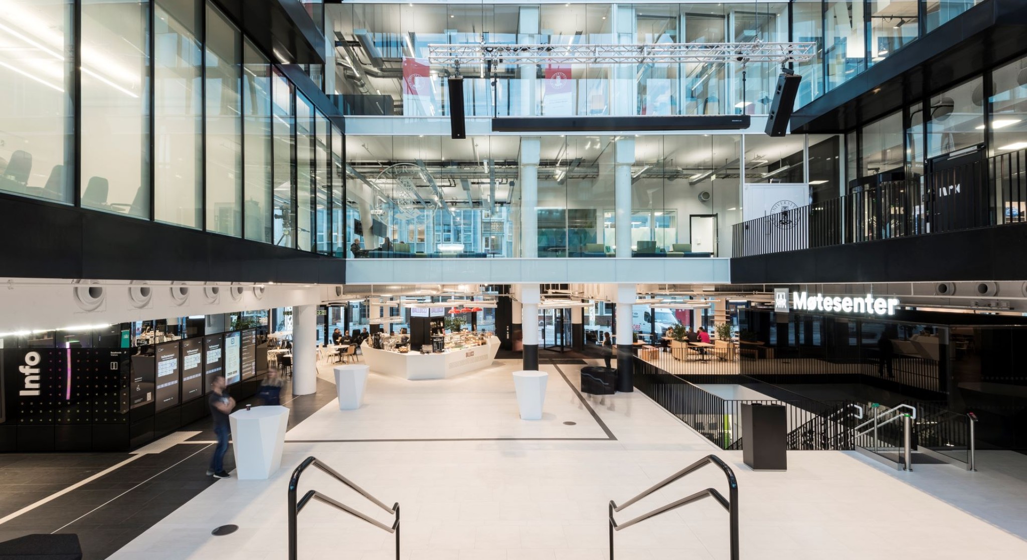 Lars Hilles gate 30 – Media City Bergen er hele byens møteplass - Entra